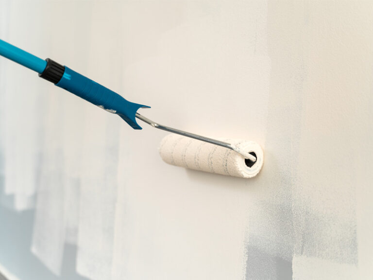 7 perguntas e respostas sobre tinta emborrachada - Scobe Tintas